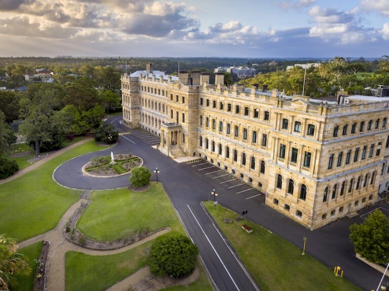 What’s it like for Australian students at this boarding school in Sydney?