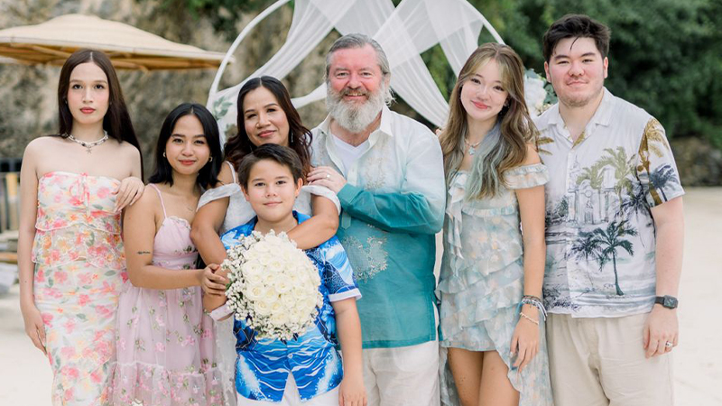 Yusheng Lo Hei Ingredients and What to Say